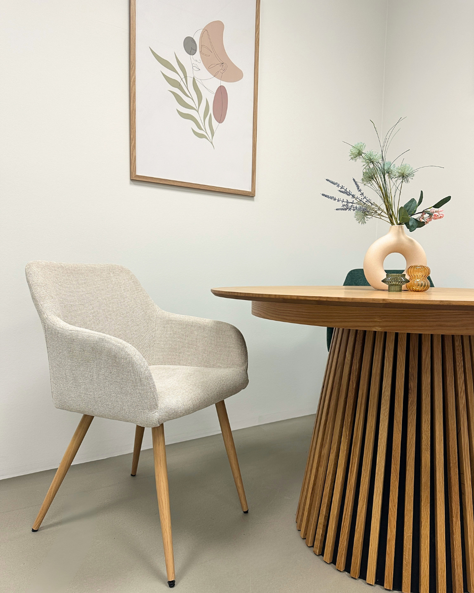 Jenna - Chaise de salle à manger en tissu beige avec aspect chêne ...